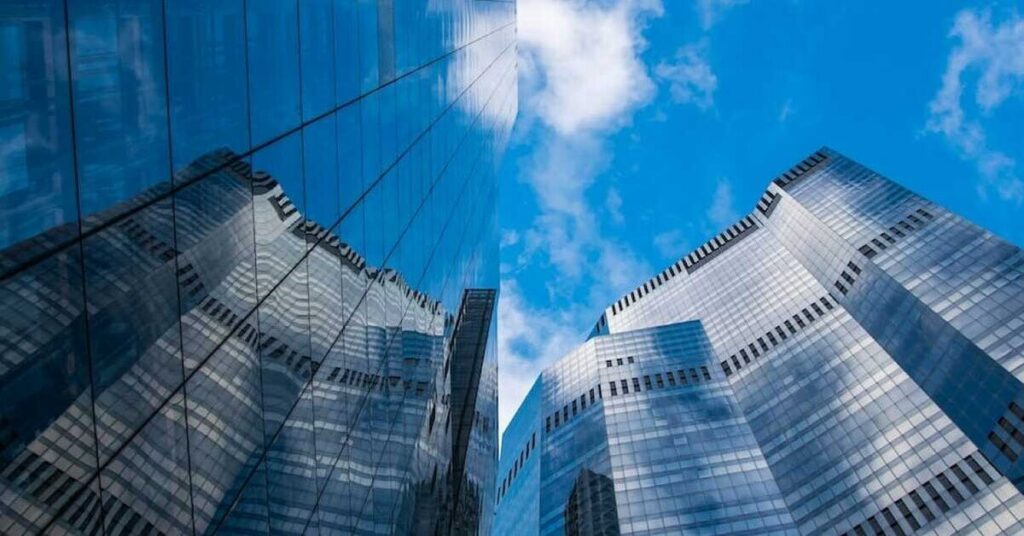 4 Perbedaan Saham Biasa dan Saham Preferen & Contohnya! 4 Perbedaan Saham Biasa dan Saham Preferen & Contohnya!